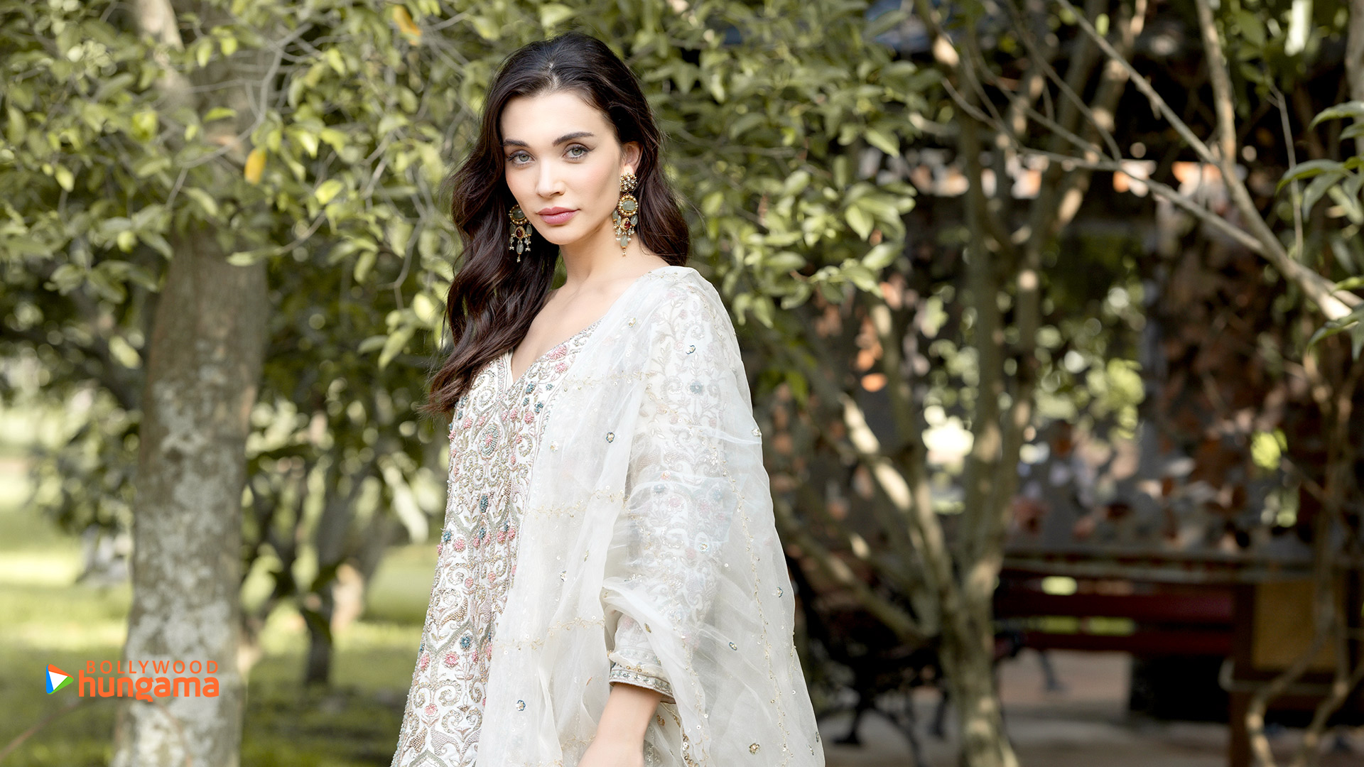 Amy Jackson Wallpapers | amy-jackson-437 - Bollywood Hungama