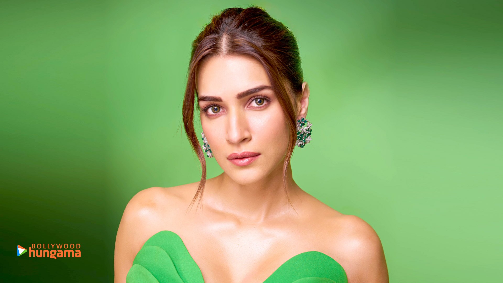 Kriti Sanon Wallpapers Kriti Sanon 6 107 Bollywood Hungama 3512