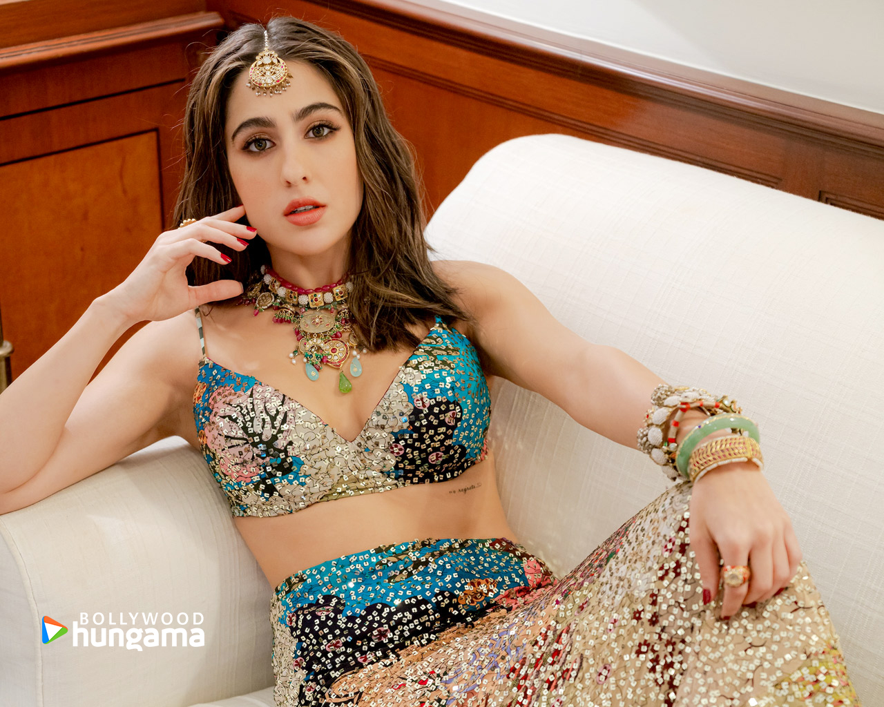 Sara Ali Khan Wallpapers | sara-ali-khan-6-25 - Bollywood Hungama