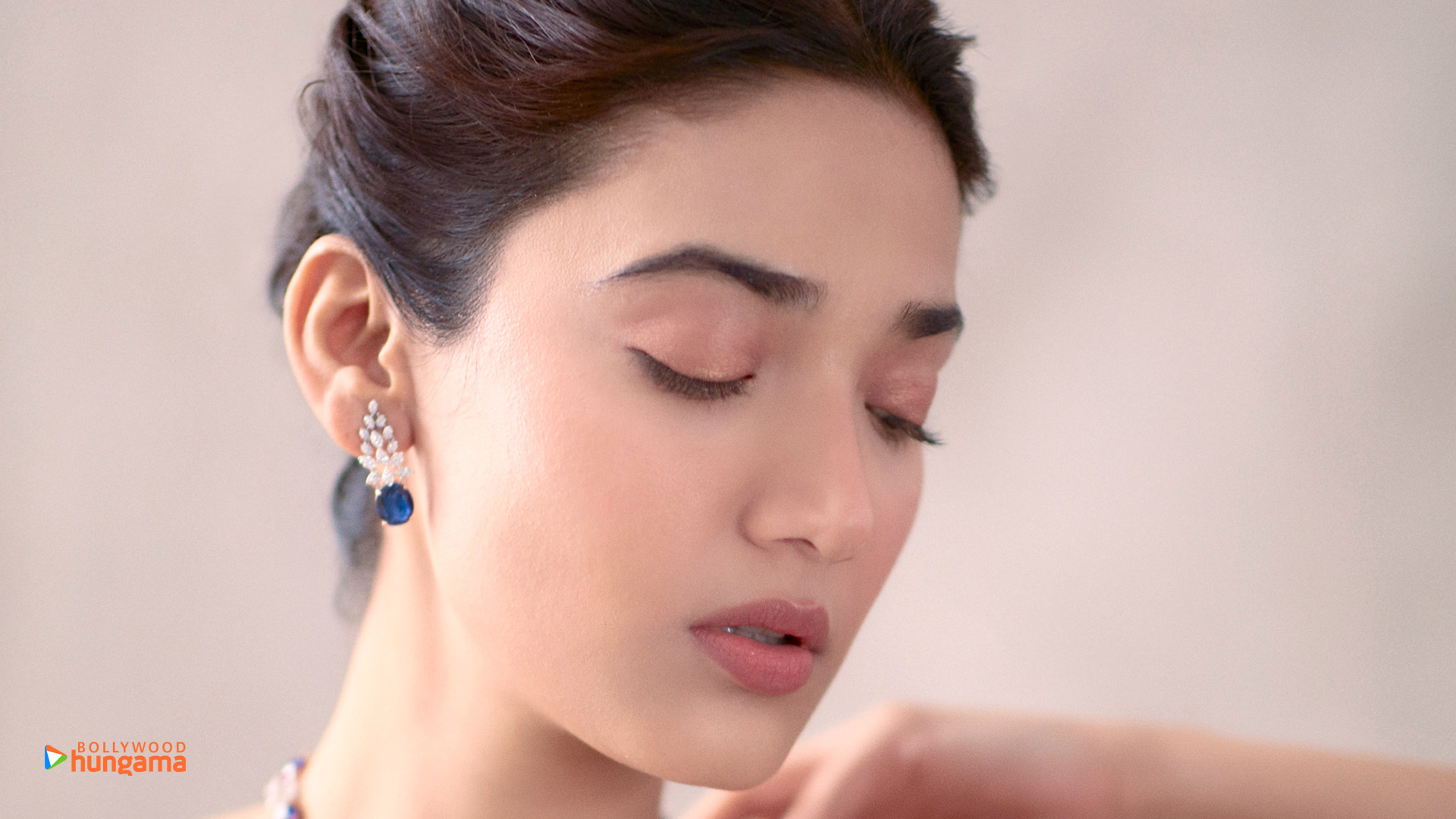 Medha Shankr Wallpapers | medha-shankr-1-10 - Bollywood Hungama