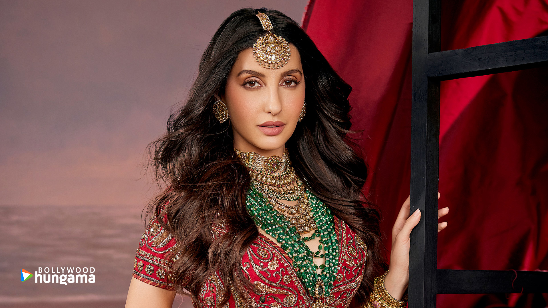 Nora Fatehi Wallpapers | nora-fatehi-2-209 - Bollywood Hungama