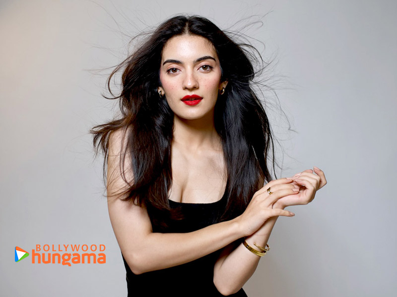 Pratibha Ranta Wallpapers | pratibha-ranta-2-5 - Bollywood Hungama