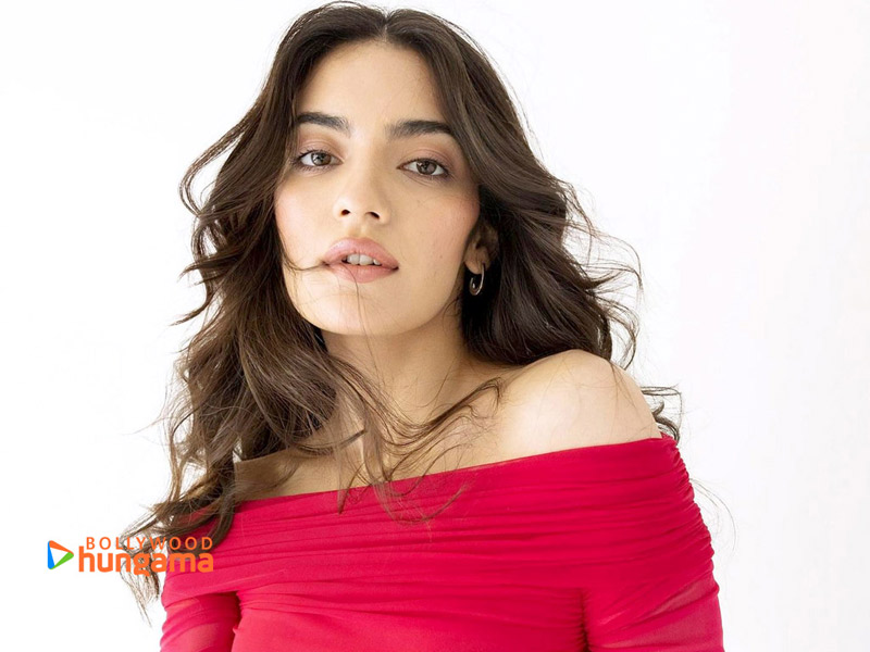 Pratibha Ranta Wallpapers | pratibha-ranta-4-2 - Bollywood Hungama