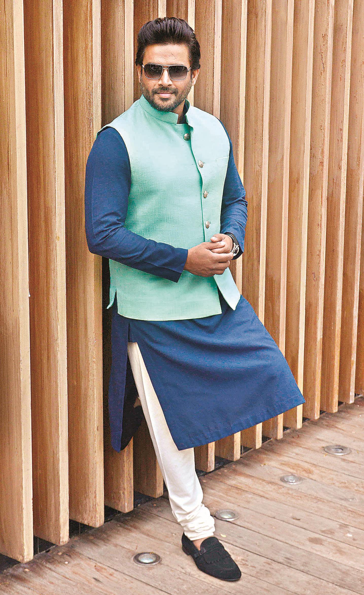 R Madhavan Wallpaper