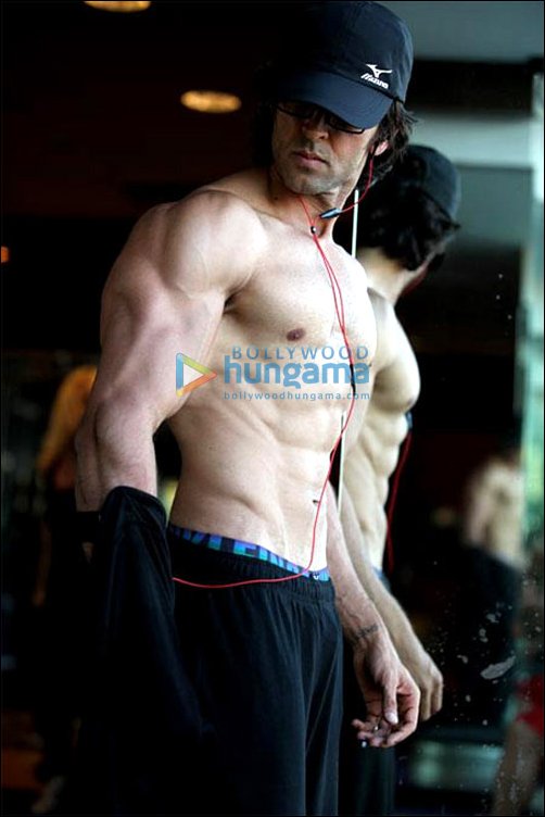 Hindi Actor Hrithik Roshan Body
