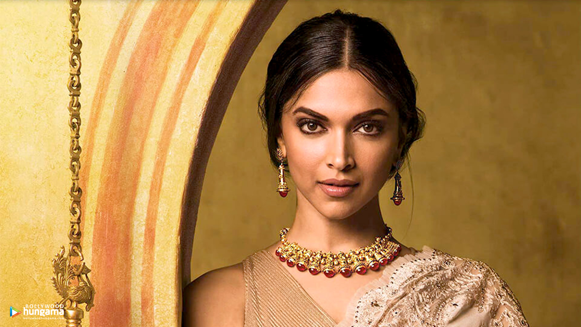 Deepika Padukone Wallpapers Deepika Padukone 102 2 Bollywood Hungama