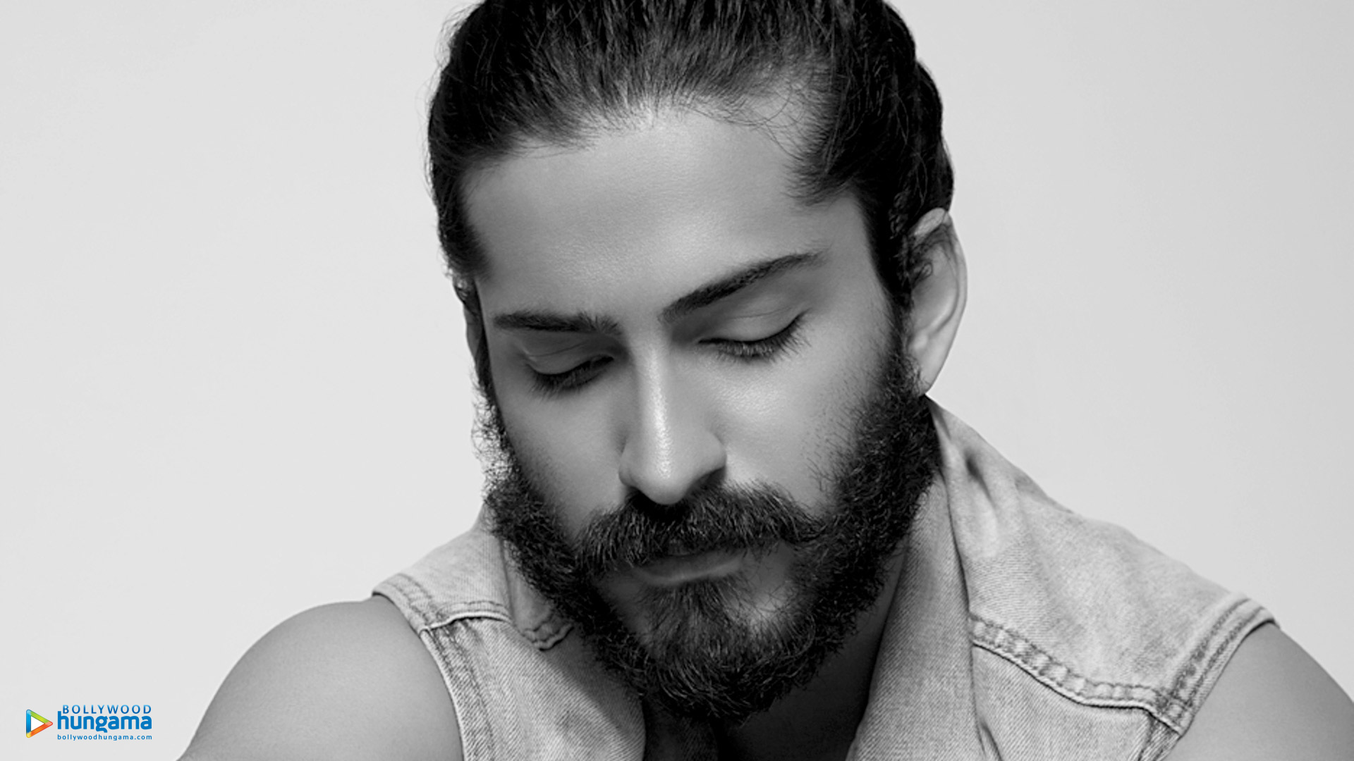 Harshvardhan Kapoor Wallpapers | harshvardhan-kapoor1-2 - Bollywood Hungama