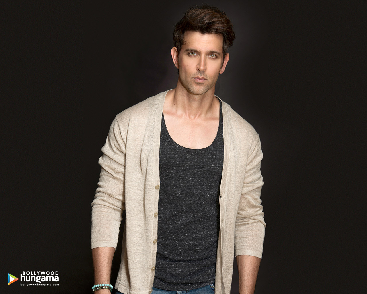Hrithik Roshan Wallpapers | hrithik-roshan-54-2 - Bollywood Hungama