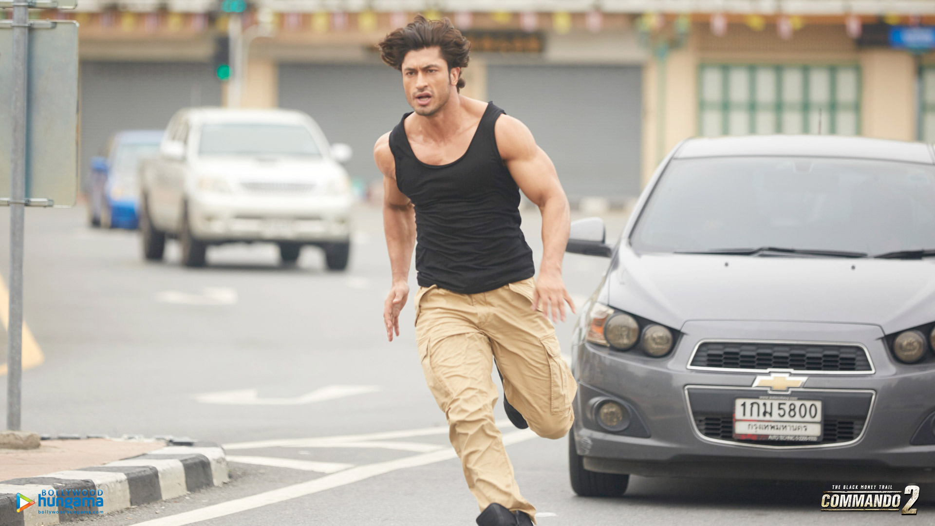 Commando 2 2017 Wallpapers | Commando 2 2017 HD Images | Photos ...