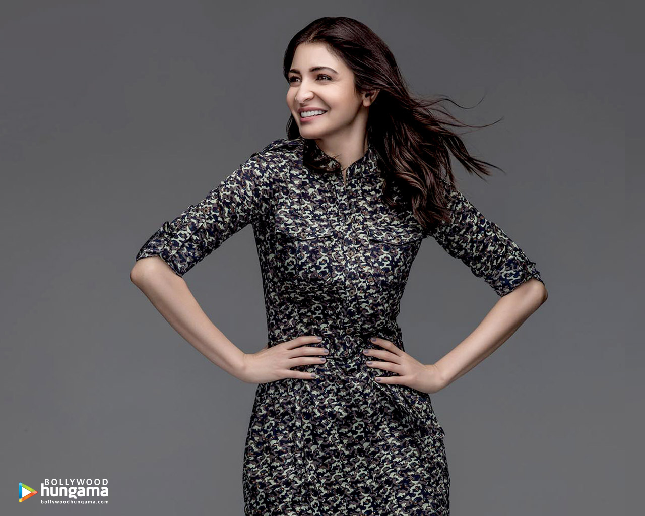 Anushka Sharma Wallpapers | anushka-sharma2-4 - Bollywood Hungama