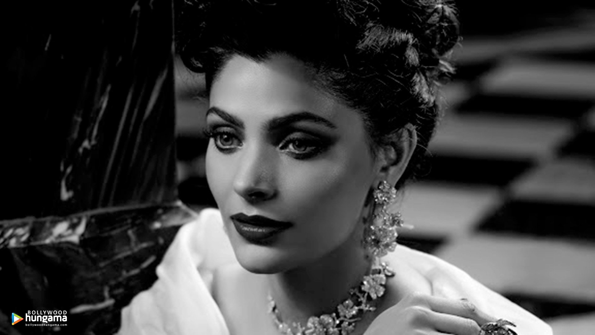 Saiyami Kher Wallpapers | saiyami-kher2-4 - Bollywood Hungama