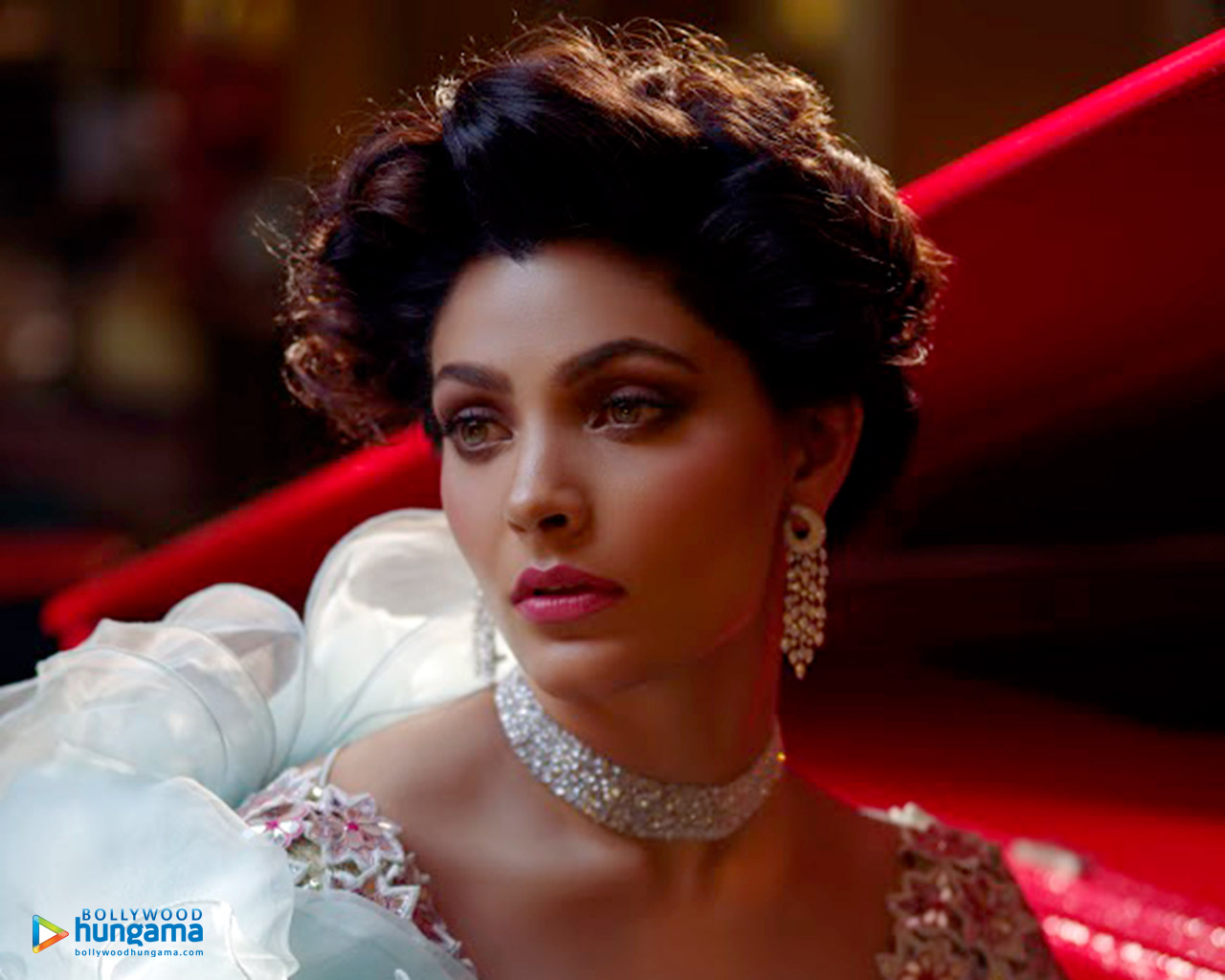 Saiyami Kher Wallpapers | saiyami-kher4-4 - Bollywood Hungama