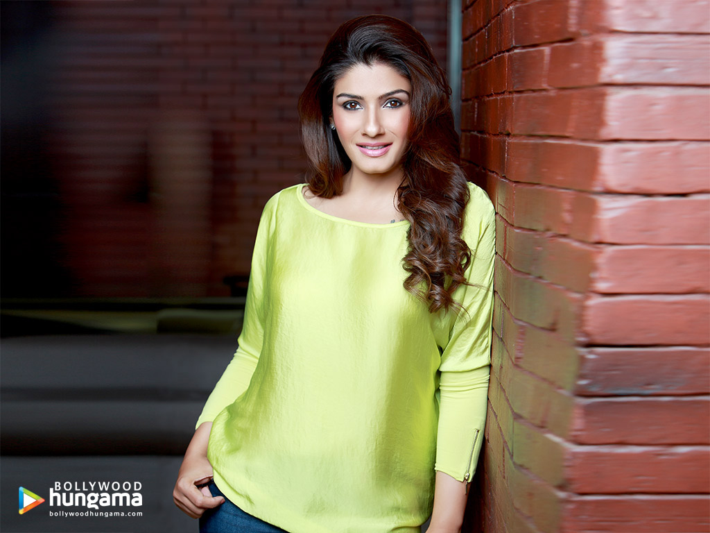 Raveena Tandon Wallpapers | raveena-tandon-3-2 - Bollywood Hungama