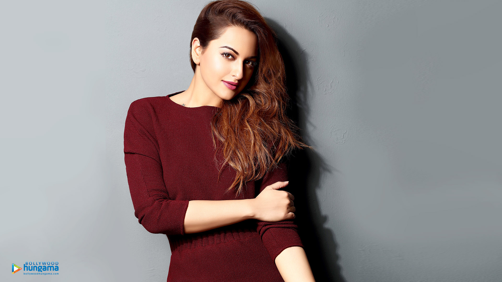 Sonakshi Sinha Wallpapers | sonakshi-5 - Bollywood Hungama