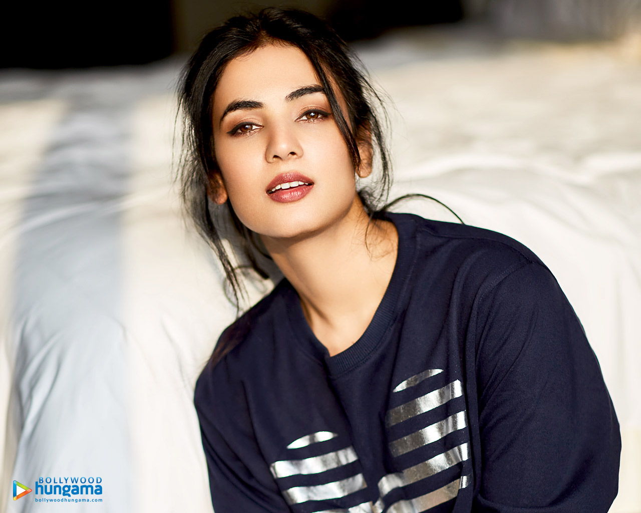 Sonal Chauhan Wallpapers | sonal-chauhan-005 - Bollywood Hungama