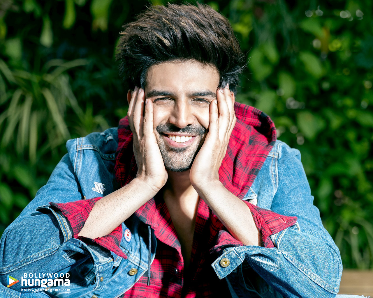 Kartik Aaryan Wallpapers | kartik-aaryan4-2 - Bollywood Hungama