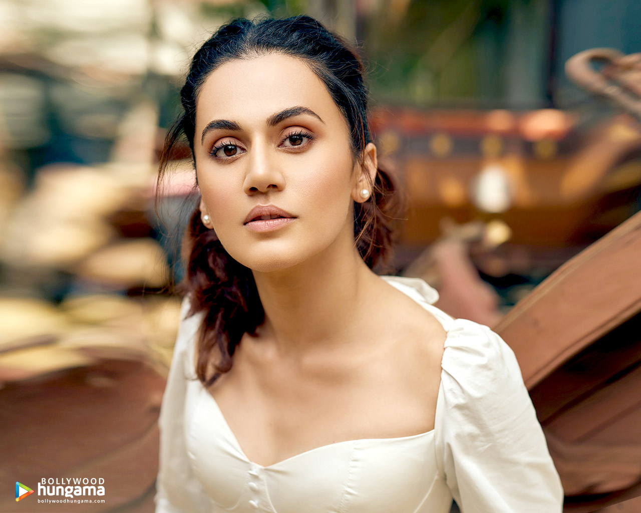 Wallpapers | - Bollywood Hungama