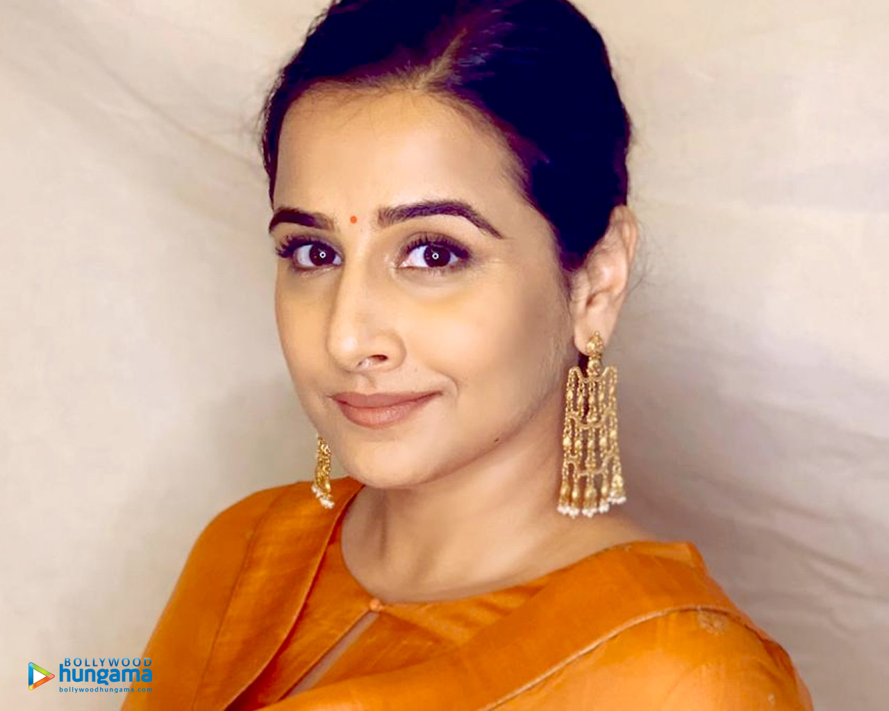 Vidya Balan Wallpapers | vidya-balan-7-3 - Bollywood Hungama