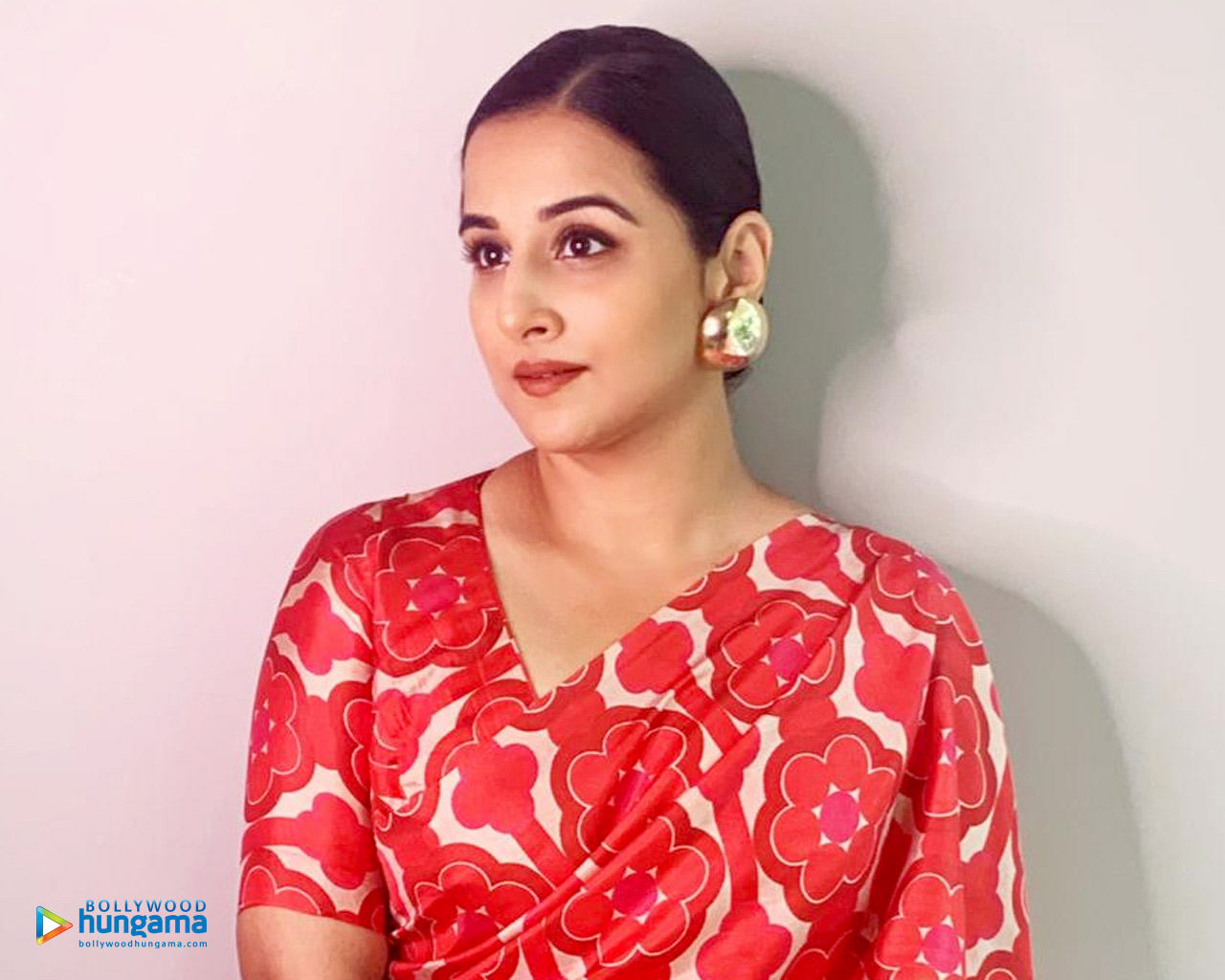 Vidya Balan Wallpapers | vidya-balan-29-3 - Bollywood Hungama
