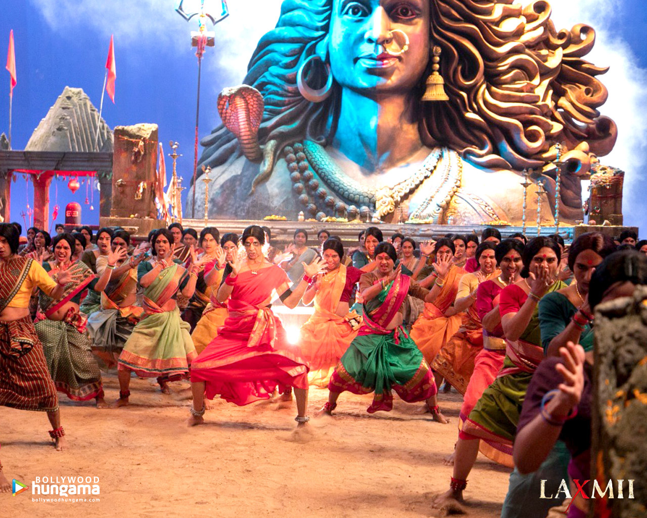 Laxmii 2020 Wallpapers | Laxmii 2020 HD Images | Photos laxmii-3-3 ...