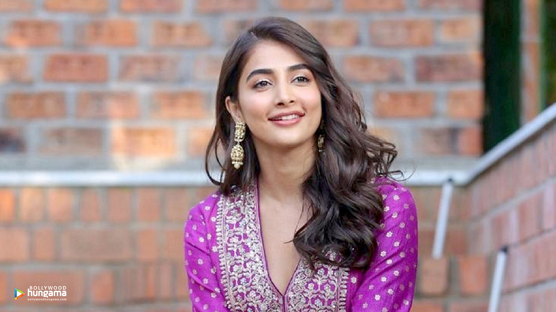 Pooja Hegde Wallpapers | pooja-hegde-01-2 - Bollywood Hungama