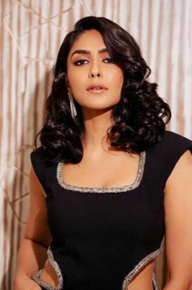 aabtakviral: Mrunal Thakur dons a Prabal Gurung black midi dress with ...