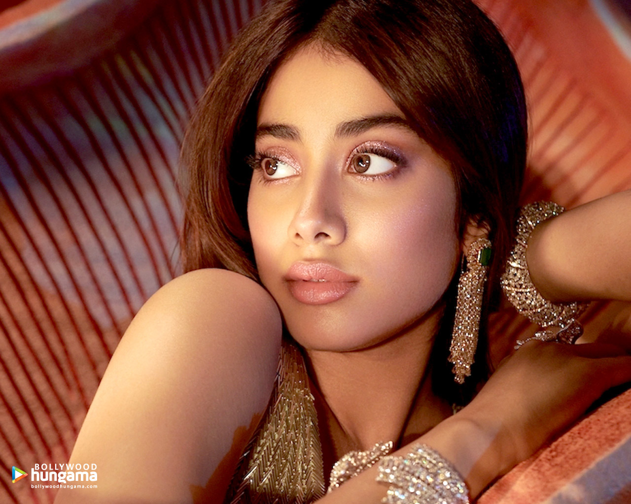 Wallpapers | - Bollywood Hungama