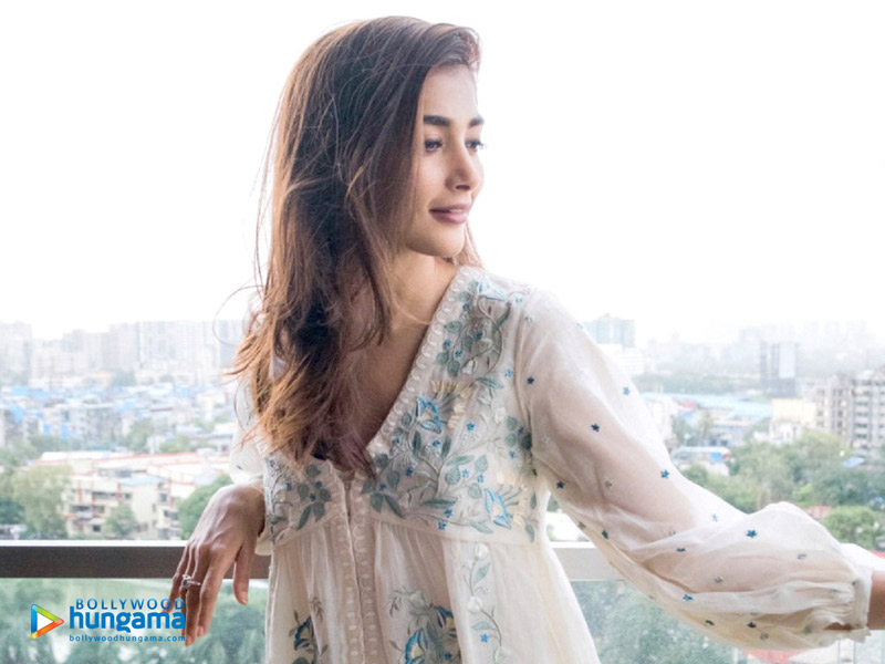 Pooja Hegde Wallpapers | pooja-hegde-2-25 - Bollywood Hungama