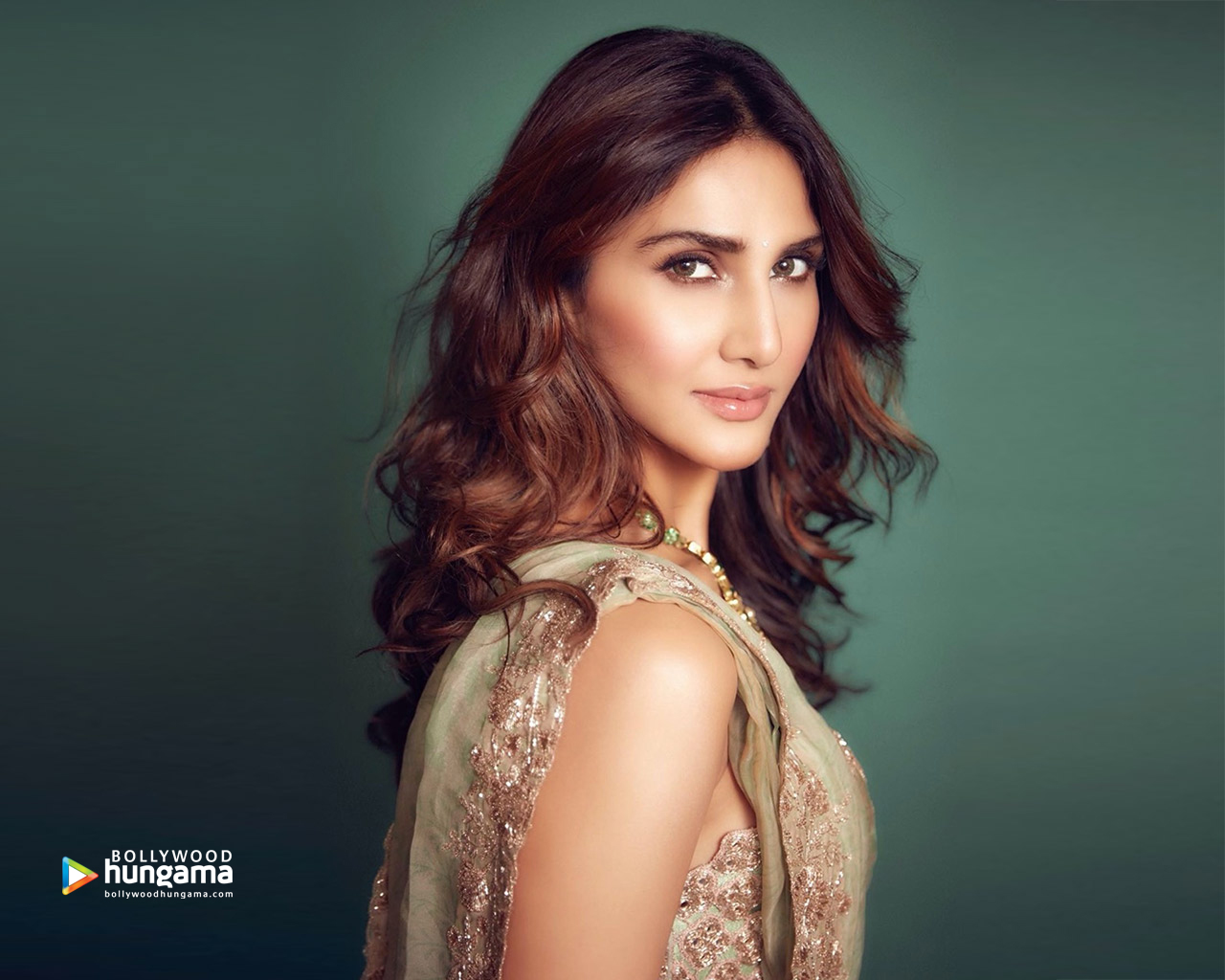 Vaani Kapoor Wallpapers | vaani-kapoor-3-26 - Bollywood Hungama