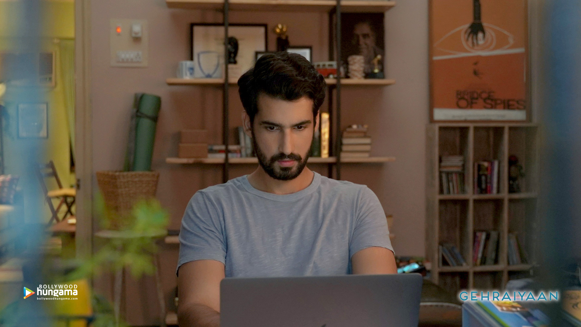Gehraiyaan 2022 Wallpapers | Gehraiyaan 2022 HD Images | Photos ...