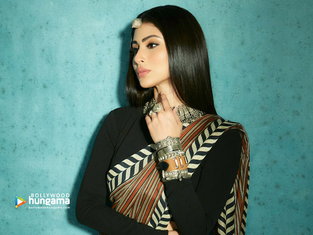 Mouni Roy Wallpapers | mouni-roy-4-70 - Bollywood Hungama