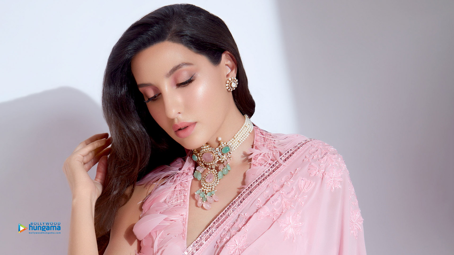 Nora Fatehi Wallpapers | nora-fatehi-3-74 - Bollywood Hungama