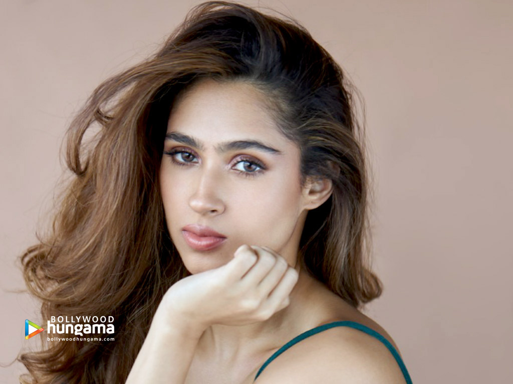 Pashmina Roshan Wallpapers | pashmina-roshan-2-3 - Bollywood Hungama