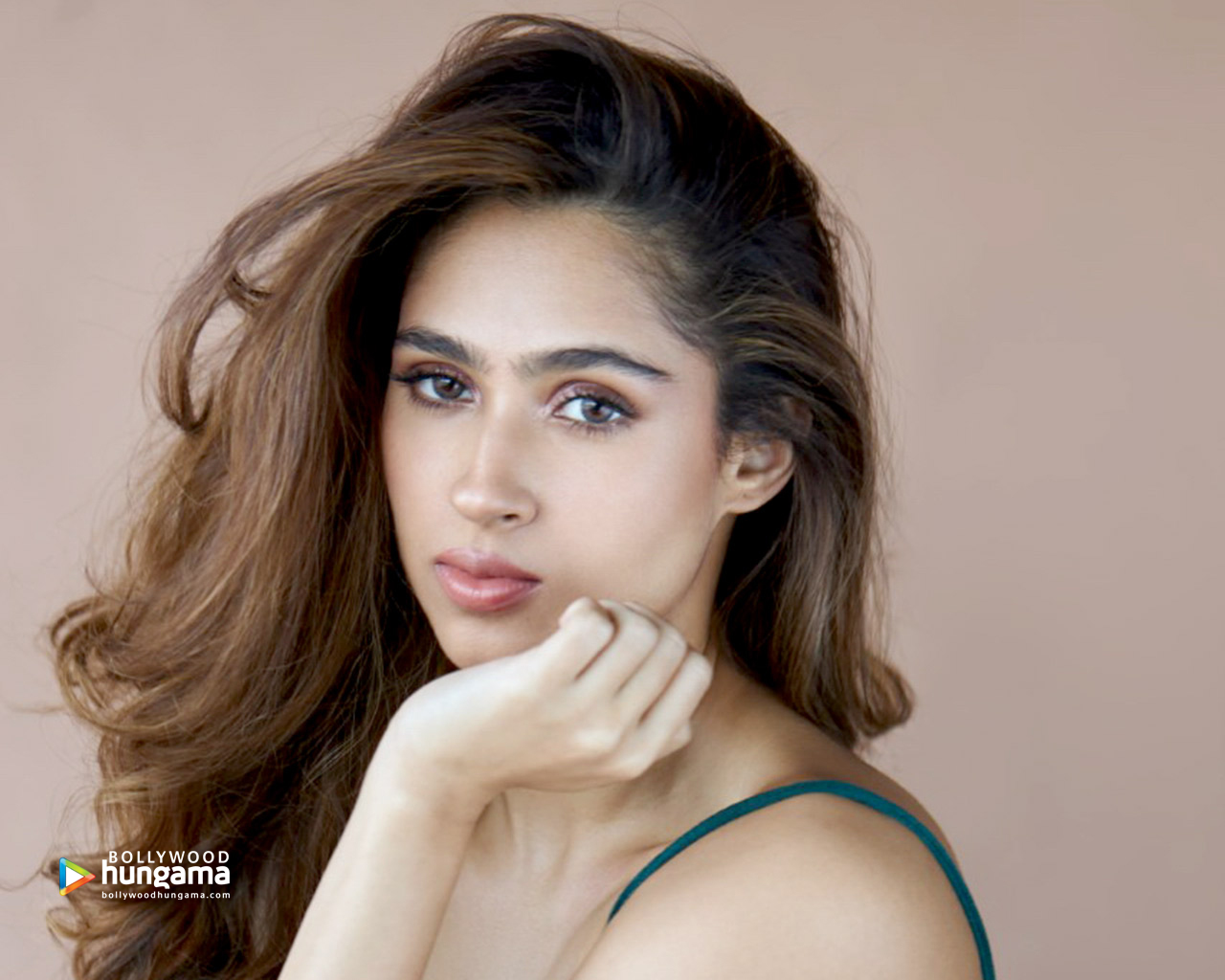 Pashmina Roshan Wallpapers | pashmina-roshan-2-3 - Bollywood Hungama