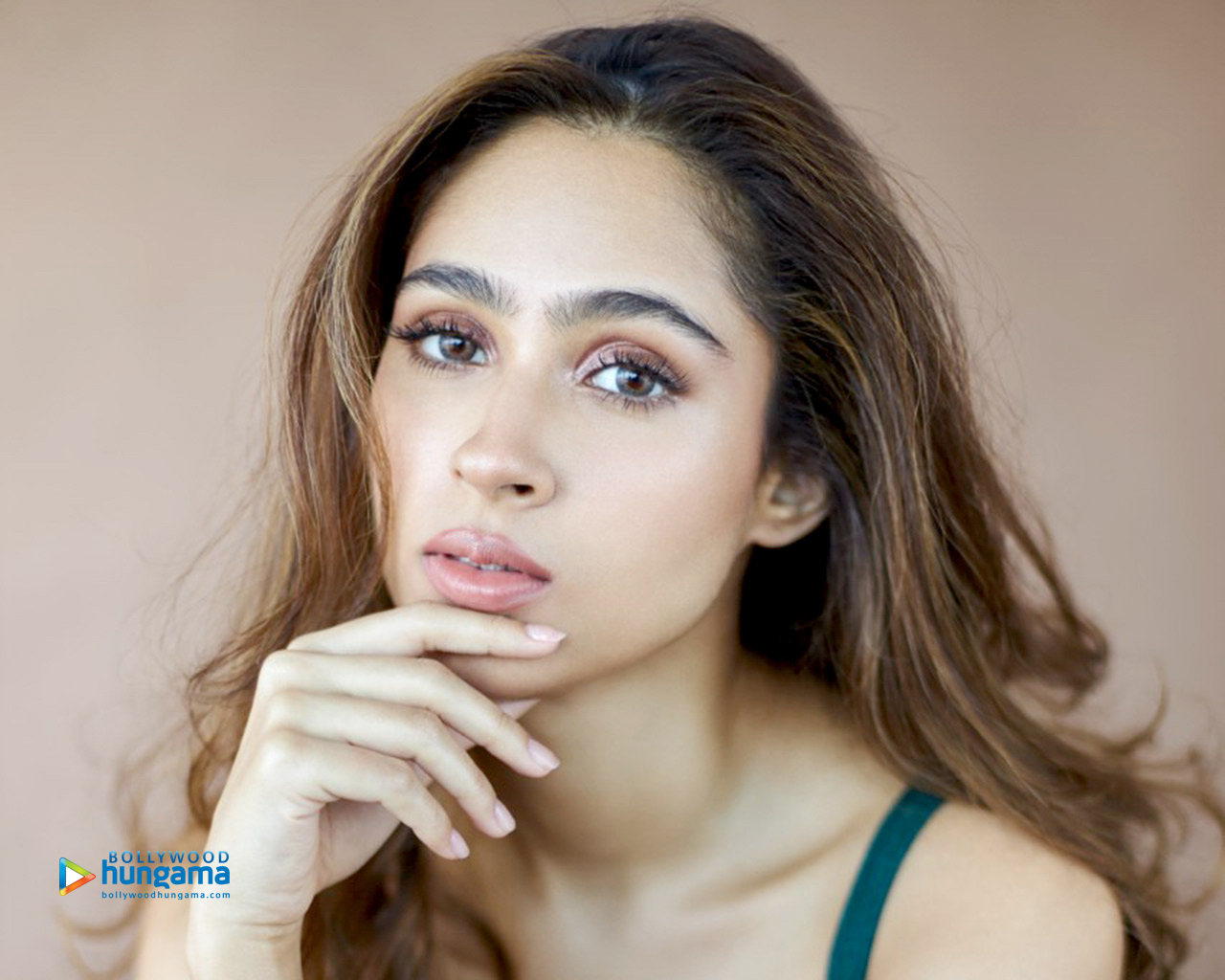 Pashmina Roshan Wallpapers | pashmina-roshan-3-3 - Bollywood Hungama