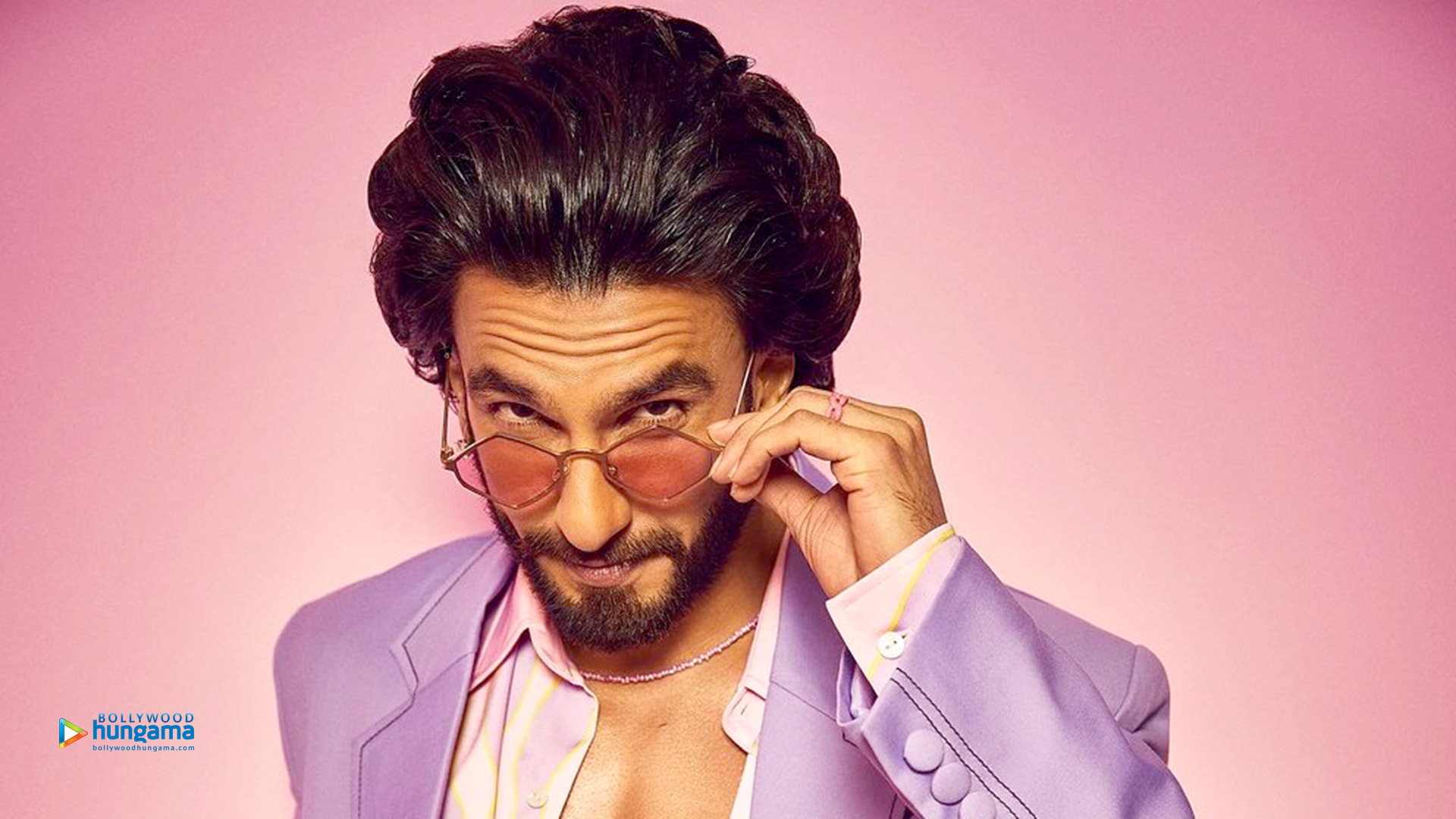 Wallpapers | - Bollywood Hungama