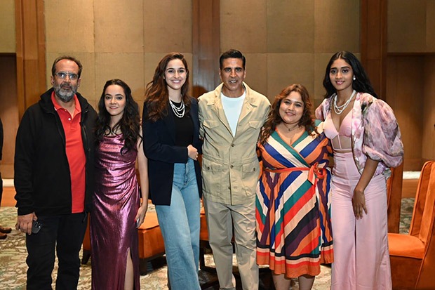 Akshay Kumar Family Album Gallery