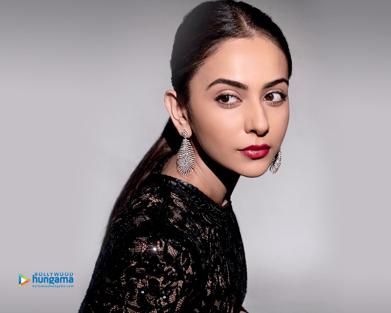 Rakul Preet Singh Wallpapers | rakul-preet-singh-3-102 - Bollywood Hungama