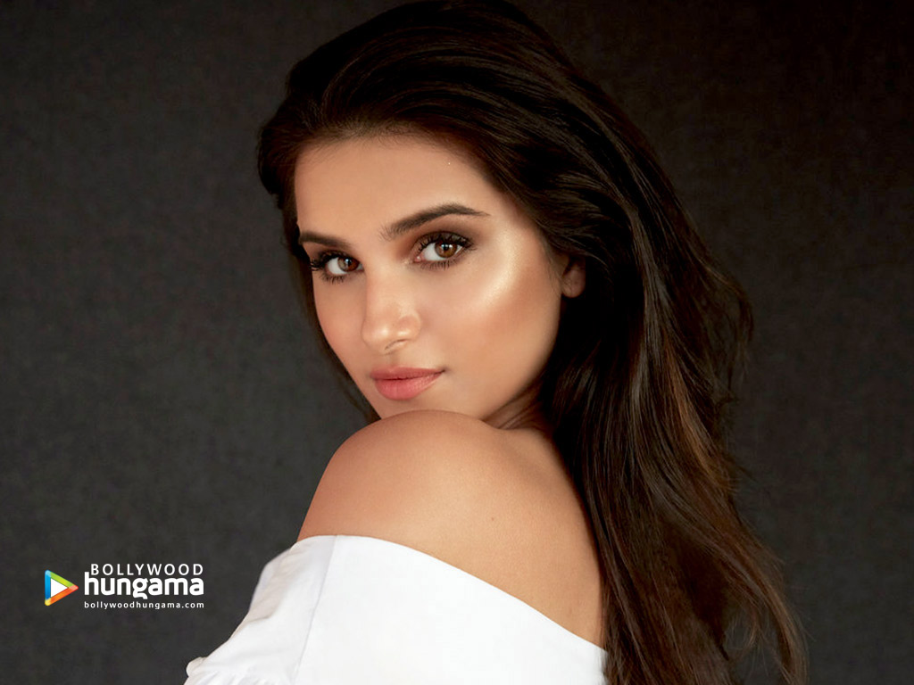 Tara Sutaria Wallpapers | tara-sutaria-8-6 - Bollywood Hungama