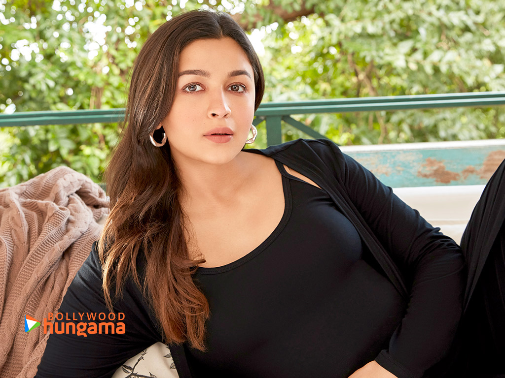 Alia Bhatt Wallpapers | alia-bhatt-3-81 - Bollywood Hungama