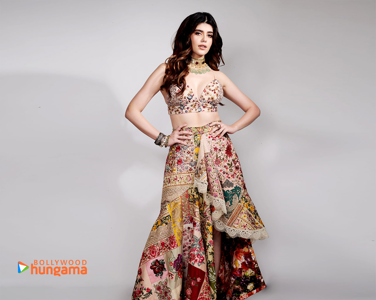 Sanjana Sanghi Wallpapers | sanjana-1-2 - Bollywood Hungama