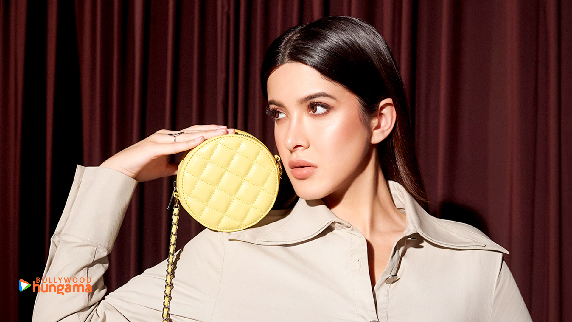 Shanaya Kapoor Wallpapers | shanaya-kapoor-2-55 - Bollywood Hungama