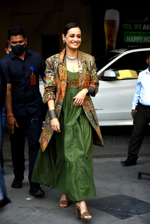 Photos: Dia Mirza graces the store launch of fashion brand Taavi in ...