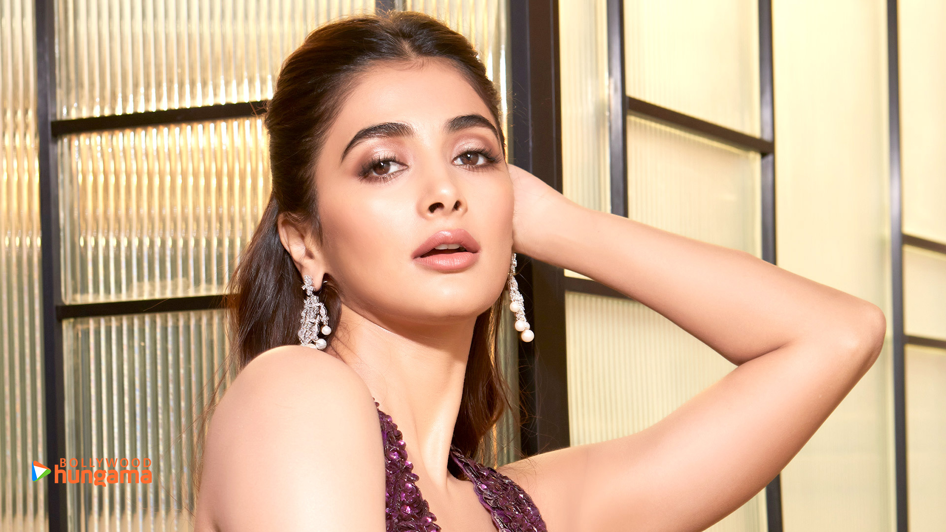 Pooja Hegde Wallpapers | pooja-hegde-2-128 - Bollywood Hungama