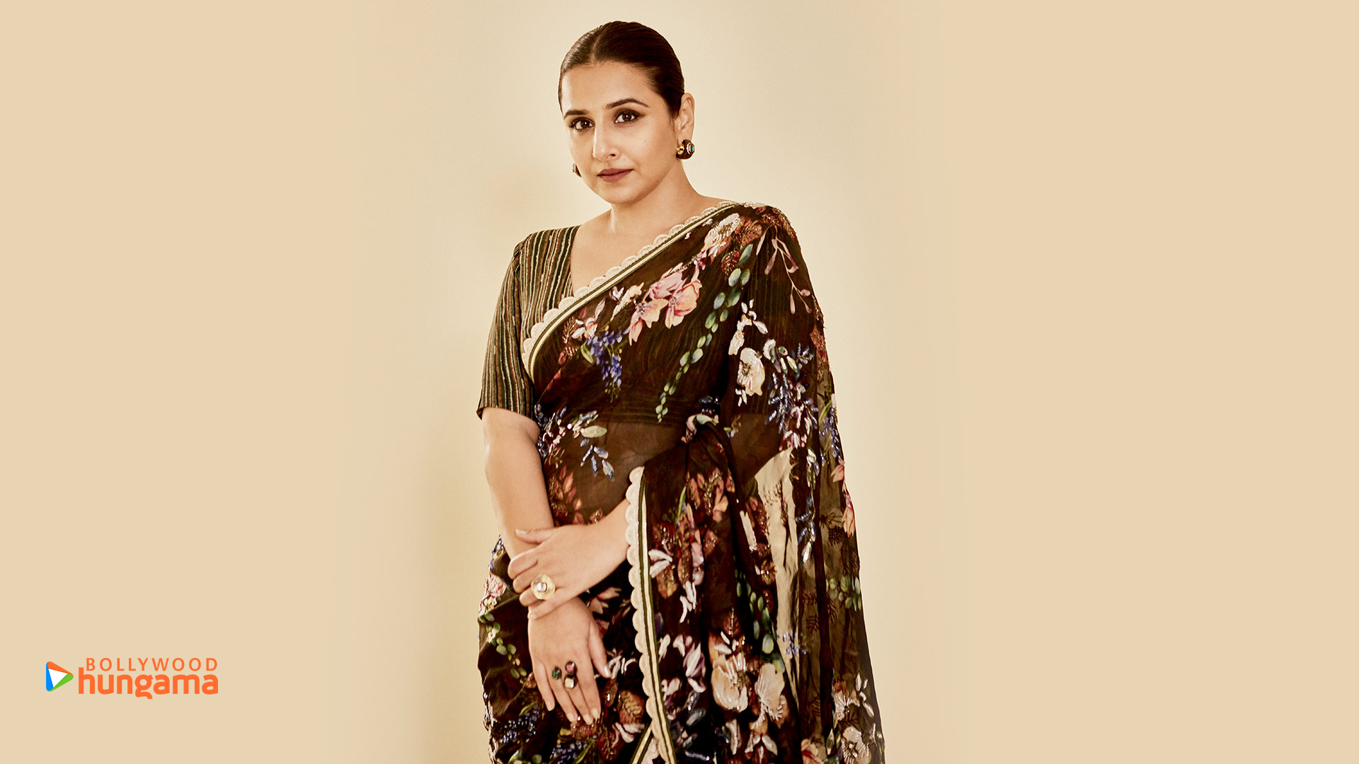 Vidya Balan Wallpapers Vidya Balan 1 39 Bollywood Hungama