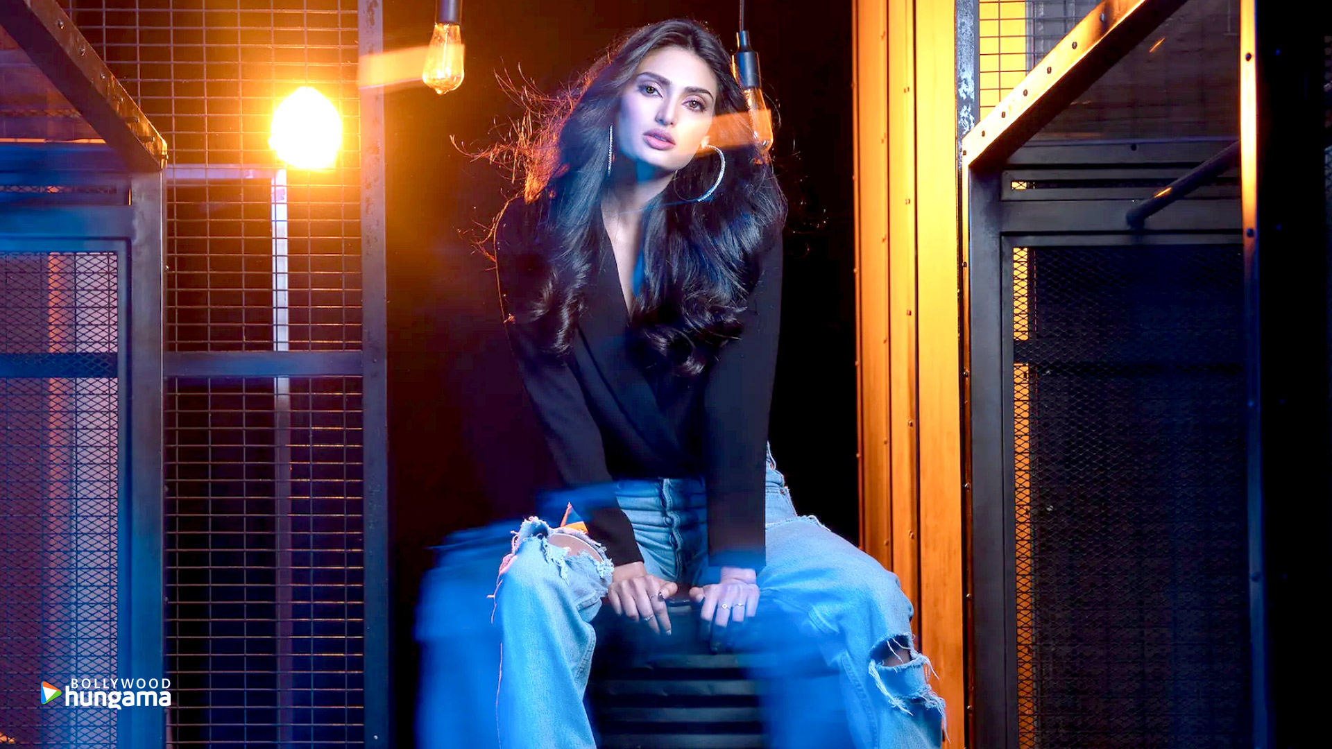 Athiya Shetty Wallpapers | athiya-shetty-3-27 - Bollywood Hungama