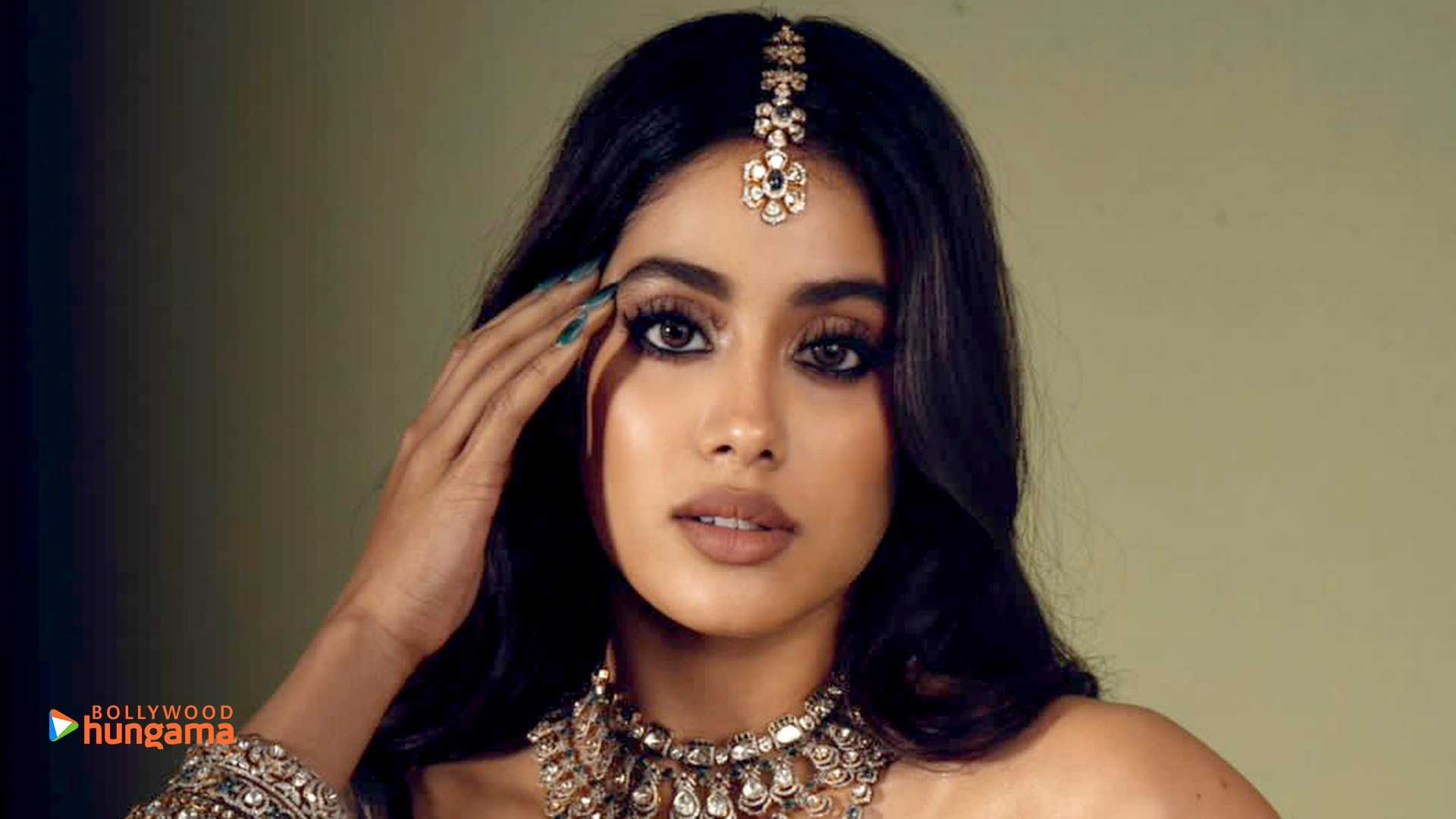 Janhvi Kapoor Wallpapers | janhvi-kapoor-3-186 - Bollywood Hungama