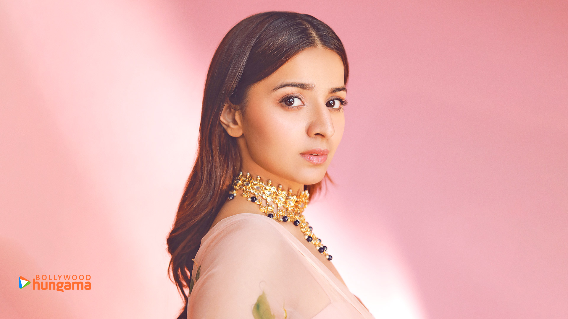 Mahima Makwana Wallpapers | mahima-makwana-3-3 - Bollywood Hungama