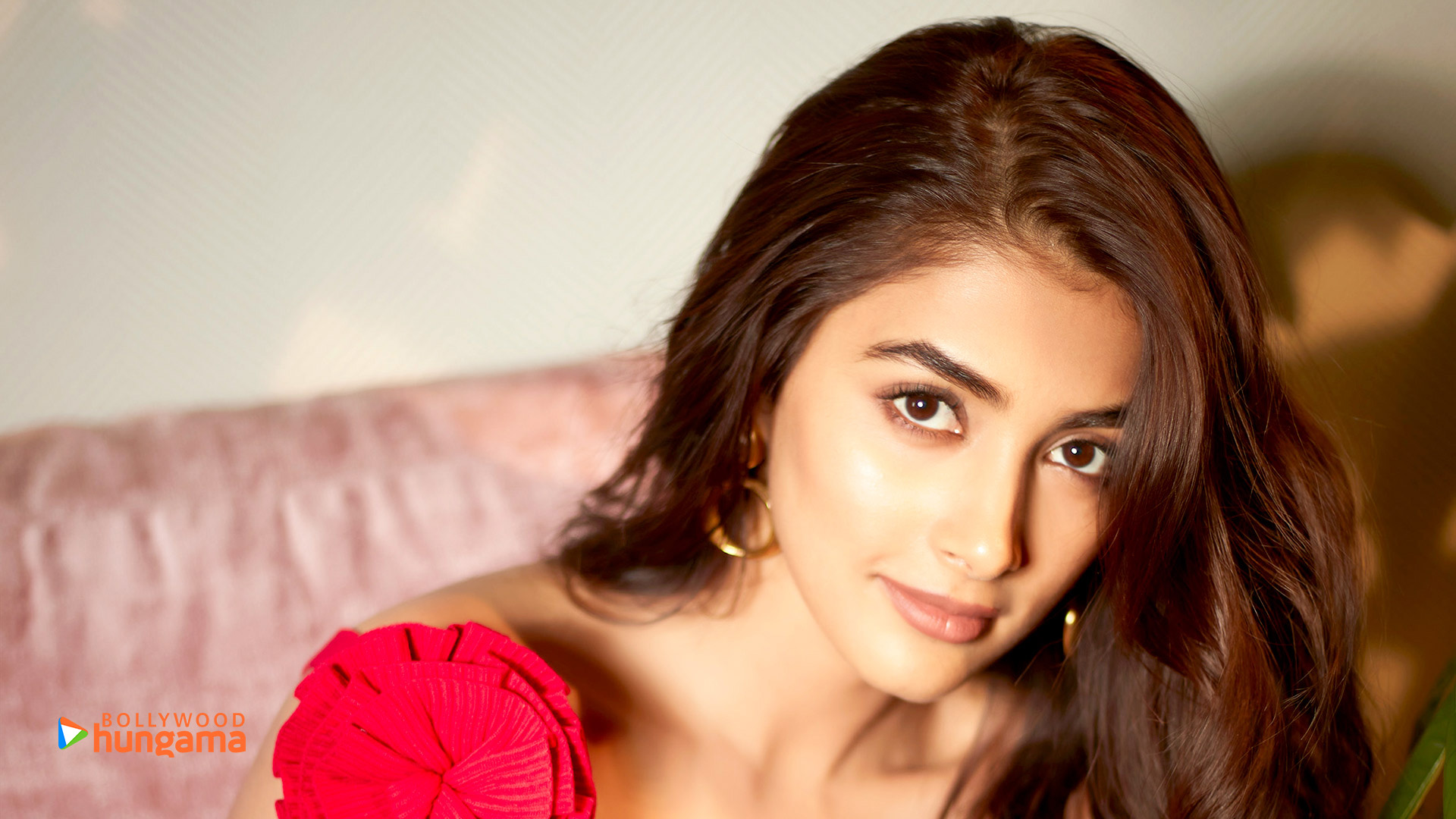 Pooja Hegde Wallpapers | pooja-hegde-10-6 - Bollywood Hungama