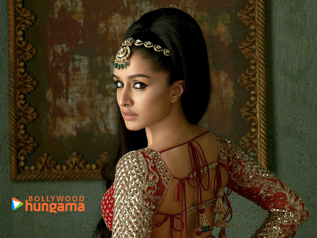Shraddha Kapoor Wallpapers | shraddha-kapoor-8-4 - Bollywood Hungama